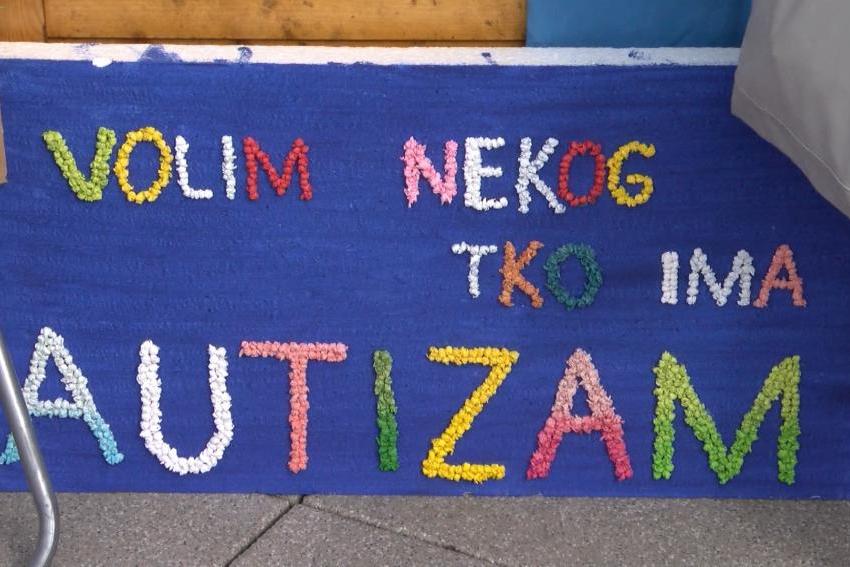 Roditelji djece s autizmom: odrasle osobe s autizmom i dalje nemaju ...